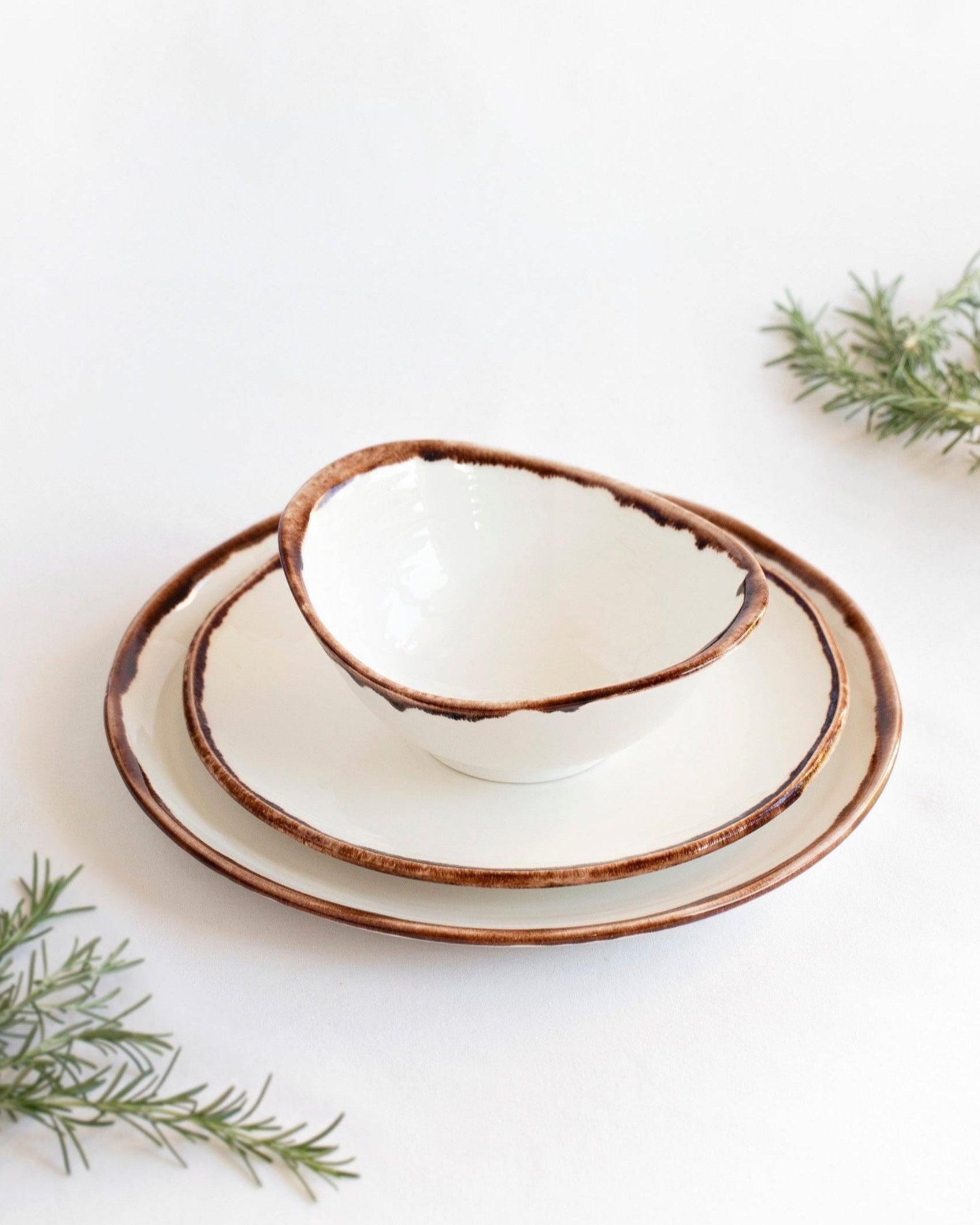 Organic’ 12 piece dinner set Natural Brown, Dudson dinner plate HVNADU271